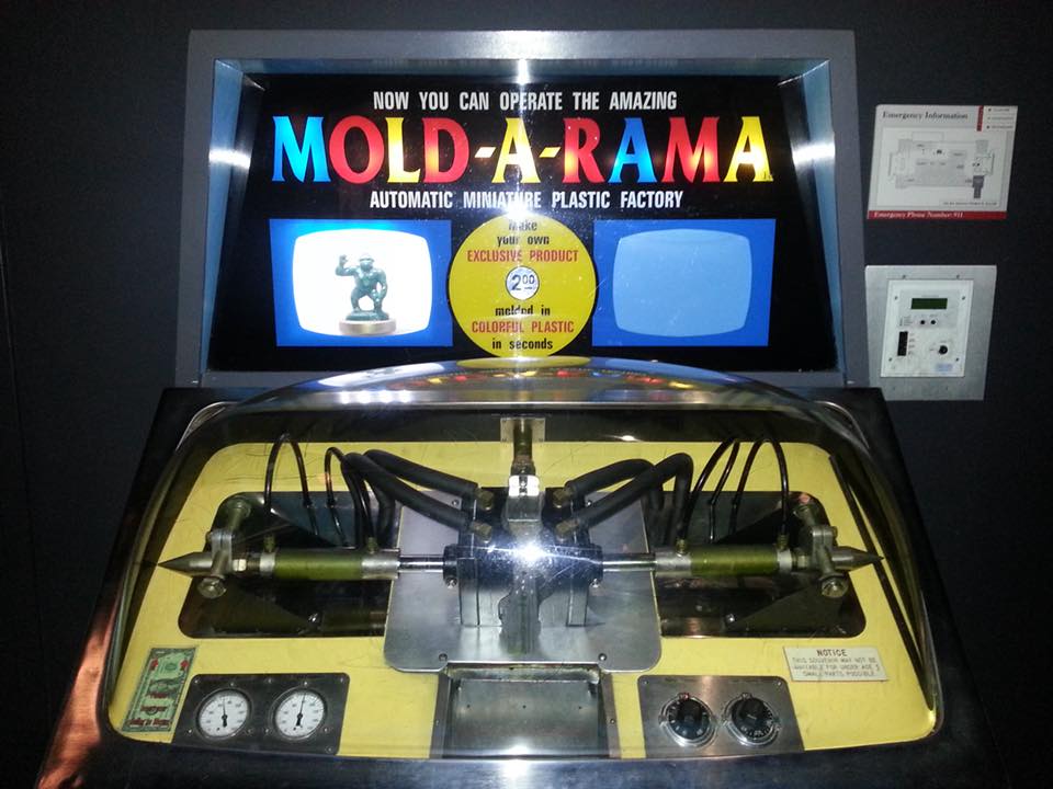 Mold-A-Rama – DocBott